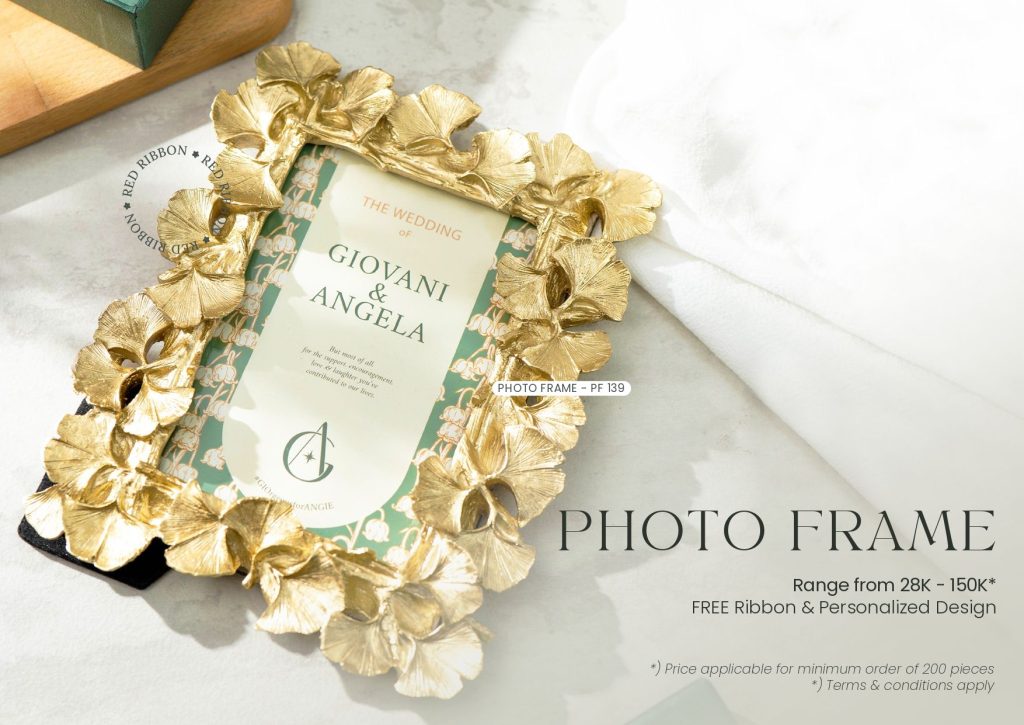 Jual Souvenir Photo Frame Bingkai Foto (Photo Frame) Custom - Red ...